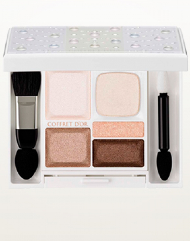 Kanebo Coffret D or Full Smile Eyes - Beauty Review