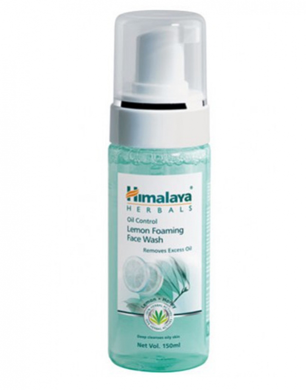 Himalaya Oil Control Lemon Foaming Face Wash - Beauty Review